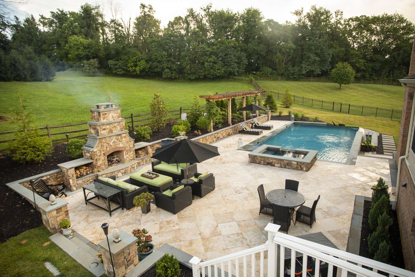 Loudoun County Pool Builders Create the Ultimate Leesburg, VA Backyard